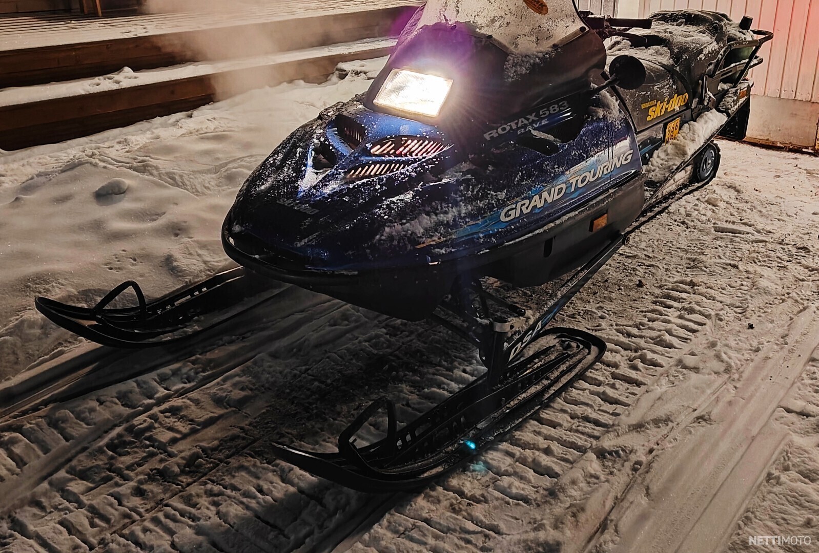 Ski-Doo Grand Touring 583 RAVE 600 cm³ 1997 - Rovaniemi ...