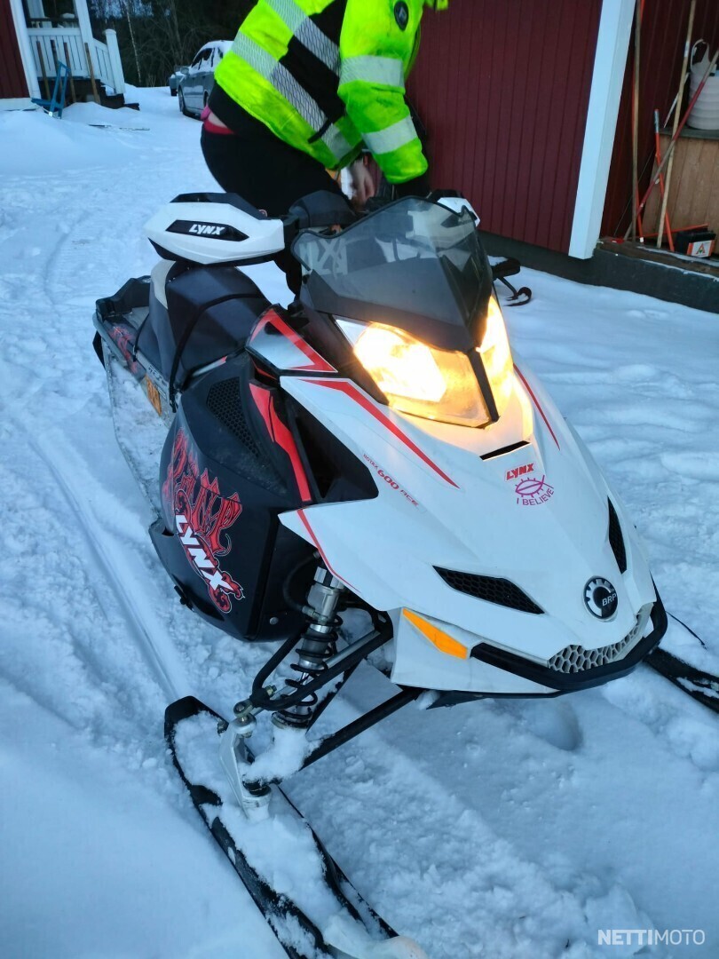 Lynx Rave RE 600 cm³ 2012 - Viitasaari - Snow mobile - Nettimoto