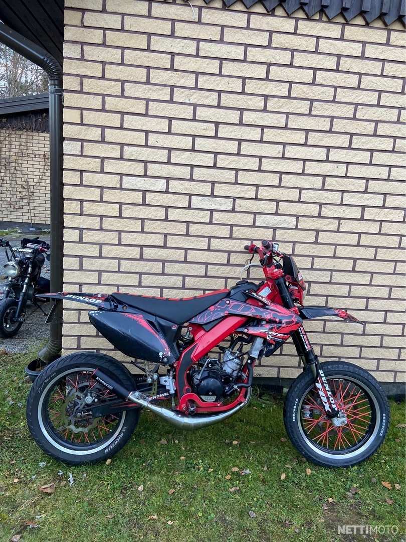 HM CRM 50 cm³ 2012 - Jyväskylä - Moped - Nettimoto