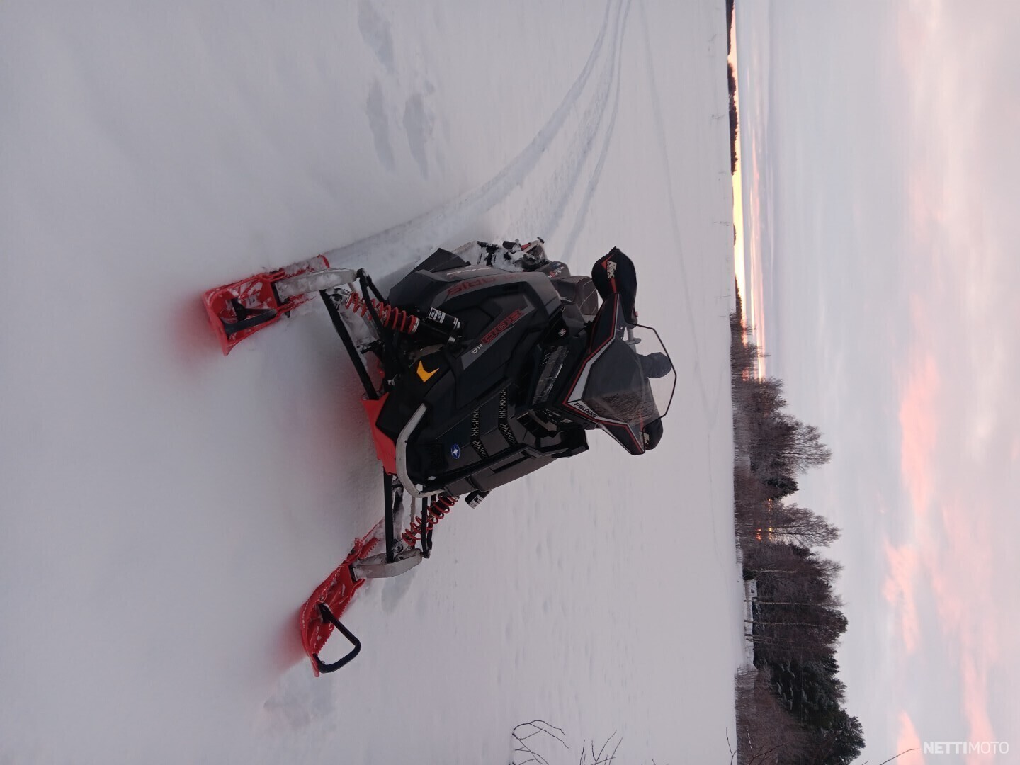 Polaris 800 Rush 800 cm³ 2015 - Tornio - Moottorikelkka - Nettimoto
