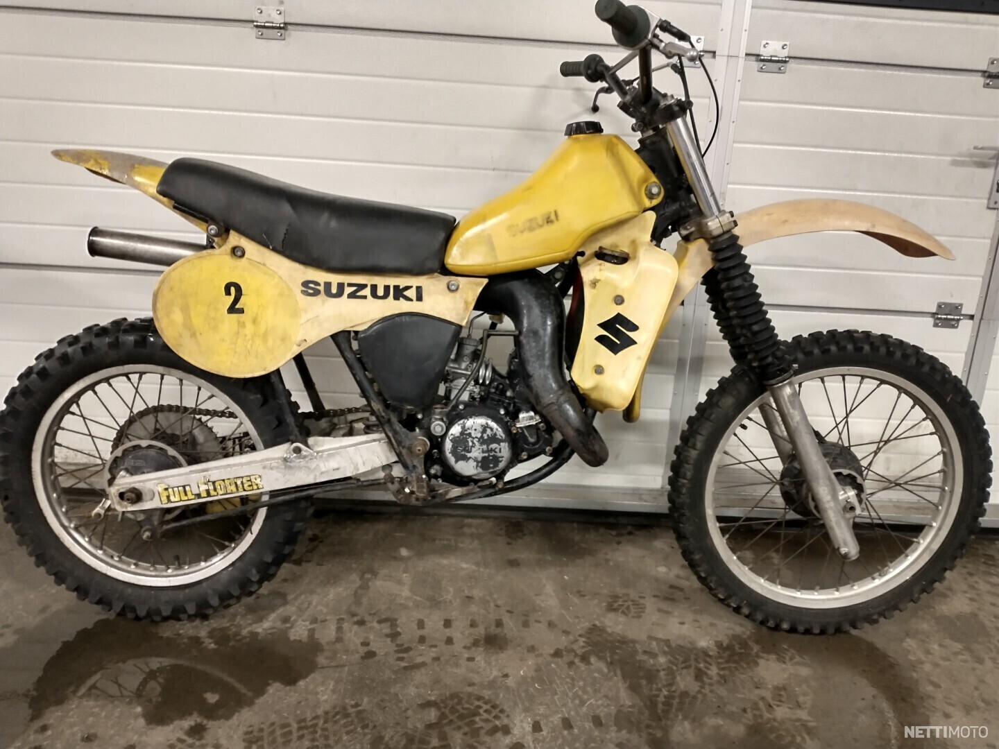 Suzuki RM 125 125 cm³ 1981 - Somero - Moottoripyörä - Nettimoto