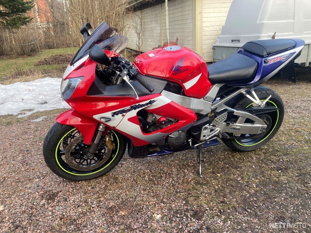Honda CBR 900 RR Fireblade 929 SC44 950 cm³ 2001 - Helsinki ...