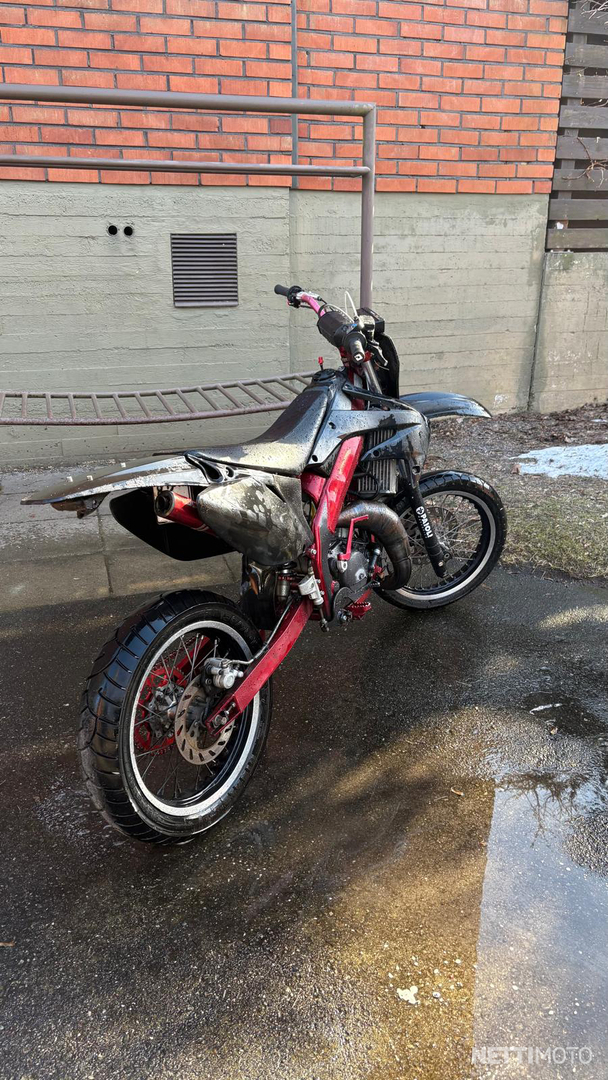 HM CRM 50 cm³ 2011 - Vantaa - Moped - Nettimoto