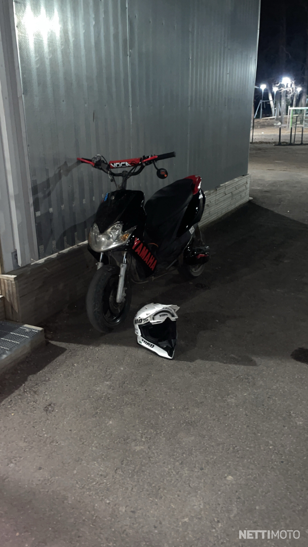 Yamaha Jog R 50 50 cm³ 2013 - Helsinki - Skootteri - Nettimoto