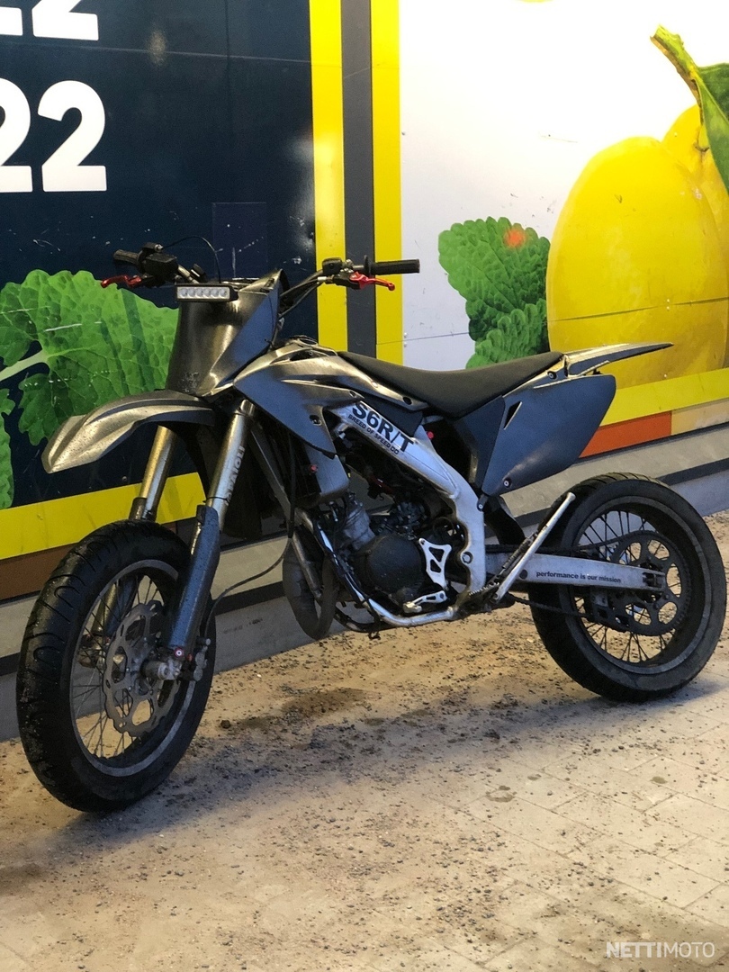 HM CRM 50 cm³ 2012 - Rovaniemi - Moped - Nettimoto