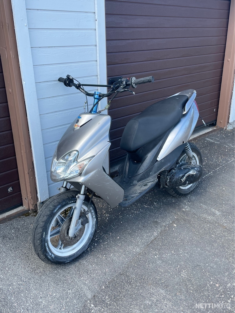 Yamaha Jog R 50 50 cm³ 2026 - Kajaani - Skootteri - Nettimoto