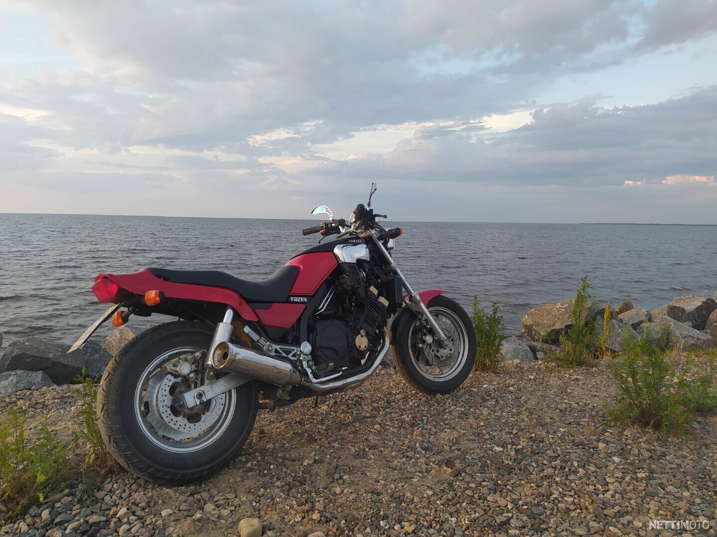 Yamaha FZX 700 Fazer 700 cm³ 1986 - Vaasa - Moottoripyörä - Nettimoto