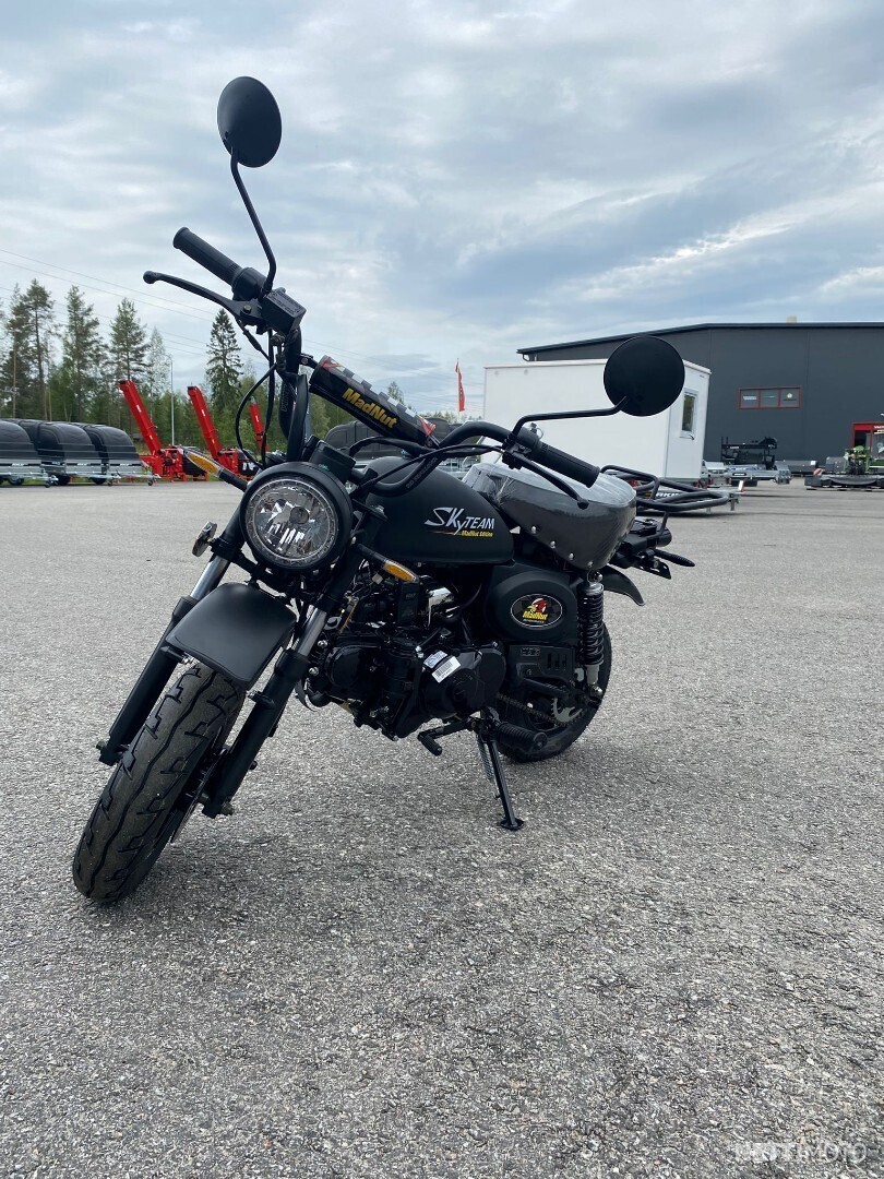 Skyteam Manki Madnut Full Black 50 cm³ 2024 - Kajaani - Moped - Nettimoto
