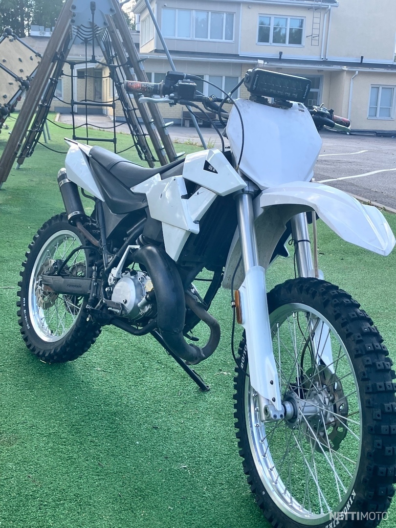 Generic Trigger X 50 cm³ 2010 - Parkano - Mopo - Nettimoto