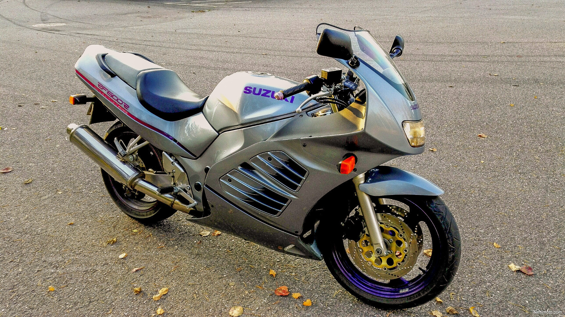 Suzuki RF Arvostelut motosta - Lue käyttäjien motoarvostelut - Nettimoto