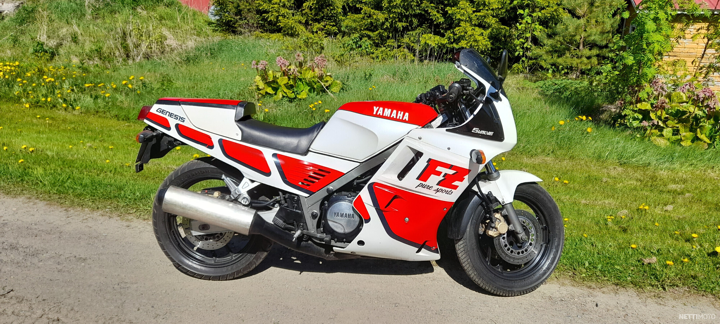 Yamaha FZ Arvostelut motosta - Lue käyttäjien motoarvostelut - Nettimoto