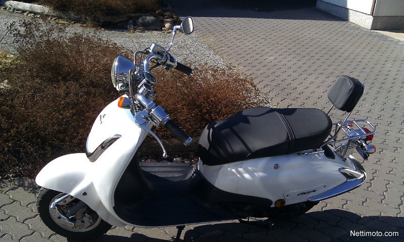 Znen Bella Arvostelut motosta - Lue käyttäjien motoarvostelut - Nettimoto