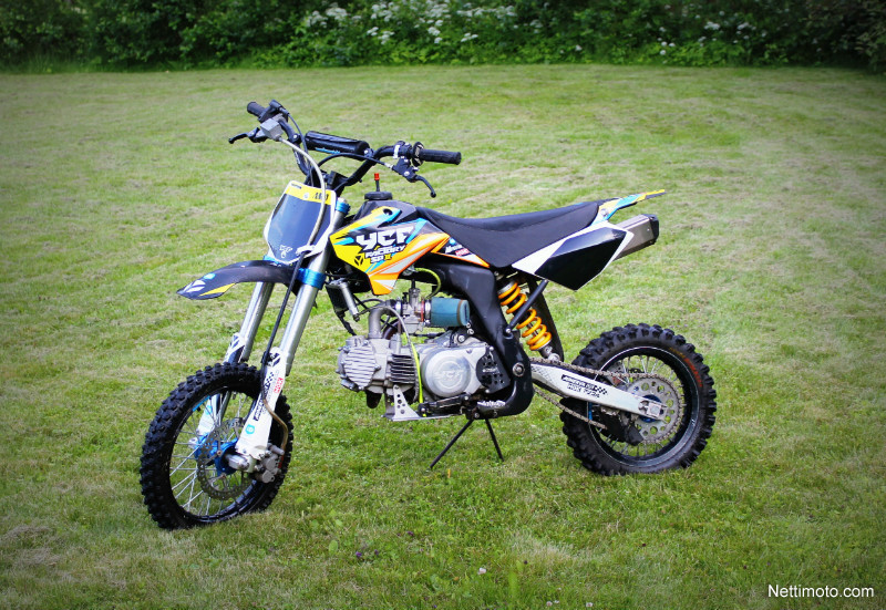 YCF Factory Arvostelut motosta - Lue käyttäjien motoarvostelut - Nettimoto